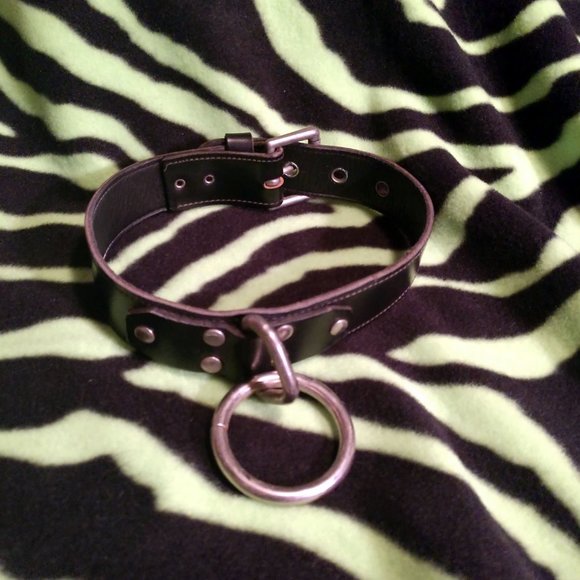 Jewelry | Vintage 1 Black Leather Sub Collar Wring | Poshmark